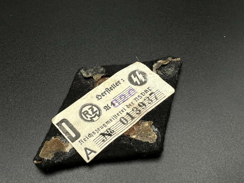 Warstory Antiques - A Sleeve Diamond for SS Motorized UnitsTransport ...